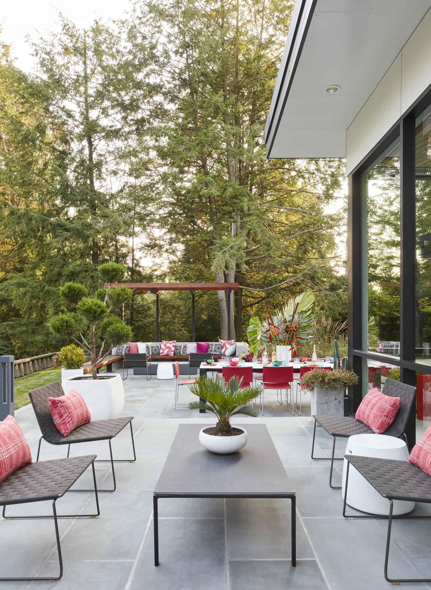 How to Design Your Outdoor “Oasis” - Advice from Betsy Wentz Interior ...