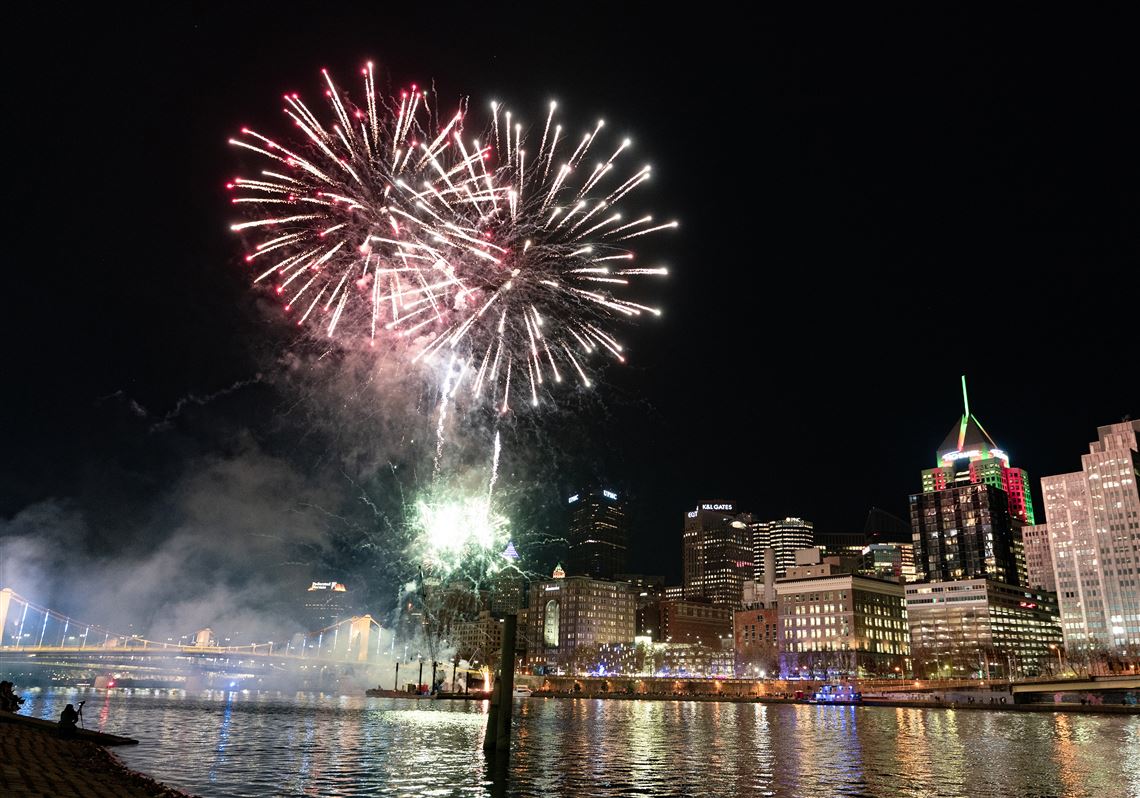 Open up the Christmas season with Pittsburgh Light Up Night 2025 - Made ...
